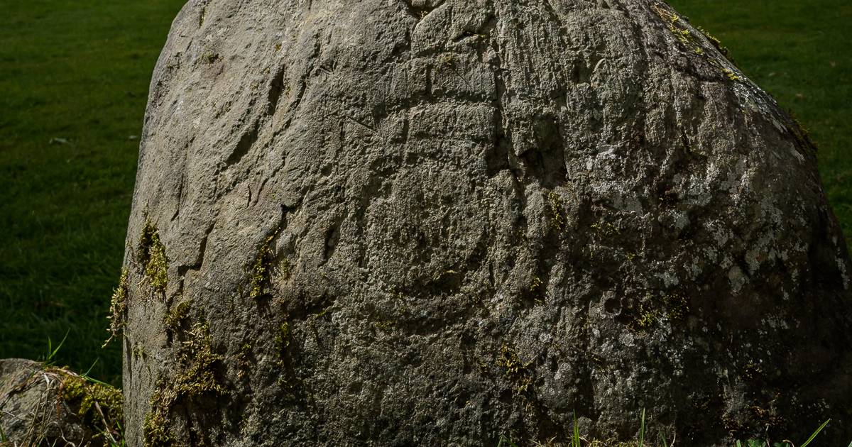 愛爾蘭發現4000 年前史前雕刻 Prehistoric Carvings Discovered at 4,000-Year-Old ...